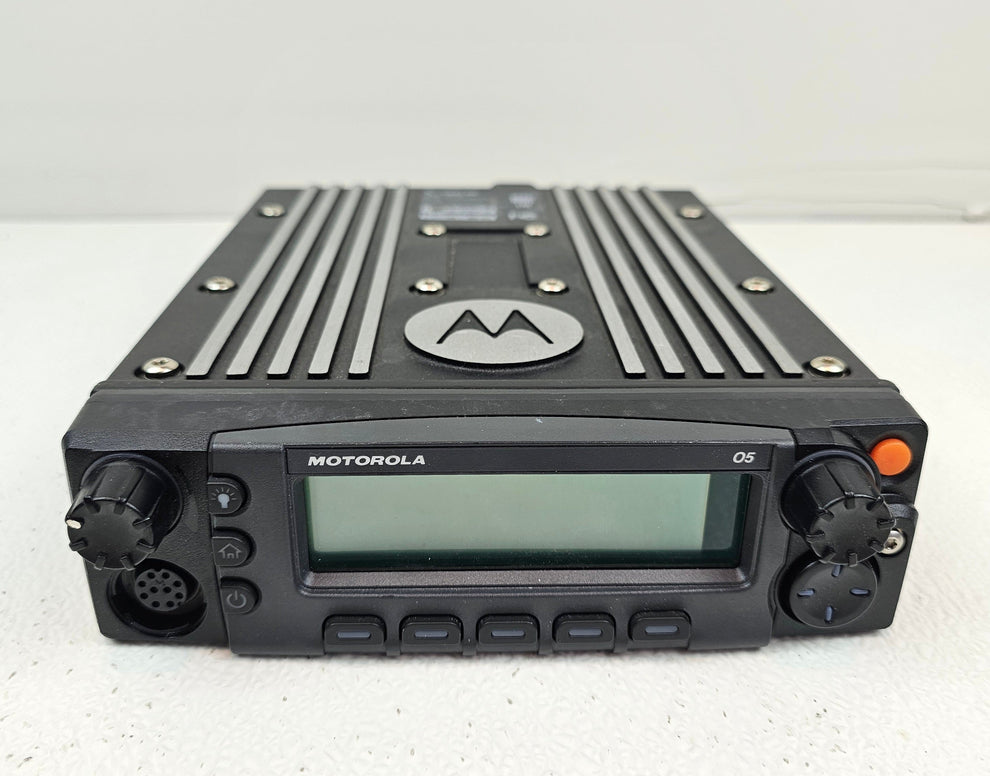 Motorola APX6500 7/800 MHZ Mobile Radio (M25URS9PW1AN) – Used Radios